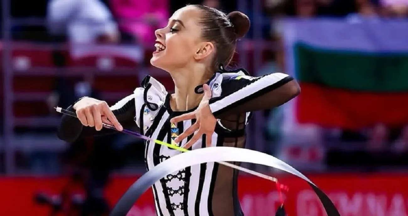 16-year-old Ukrainian Taisia Onofriichuk won gold at the World Cup in ...