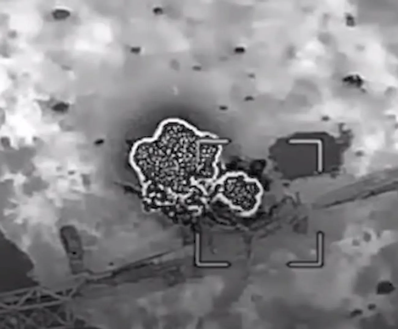 Enemy strong point destroyed by ammunition over 100 kg: a new type of ...