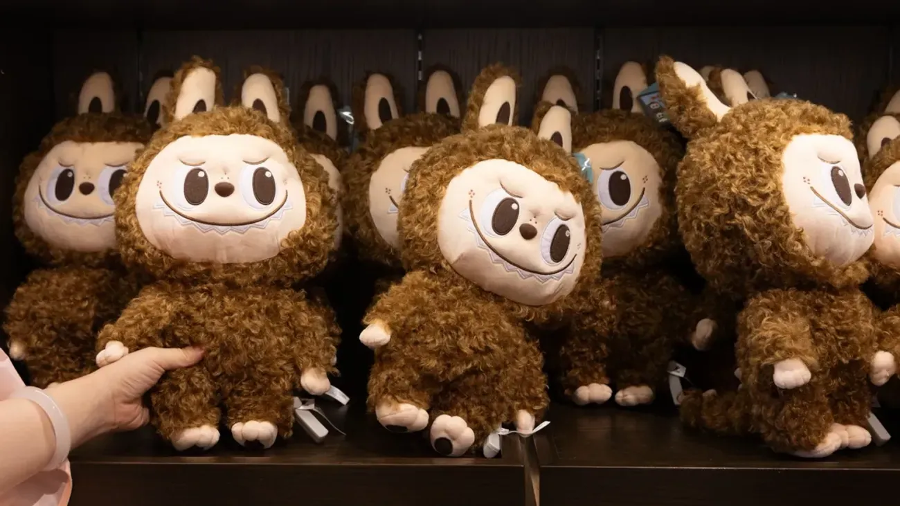 Owner of Labubu Lost $4 Billion in Just Two Days — Due to Criticism ...