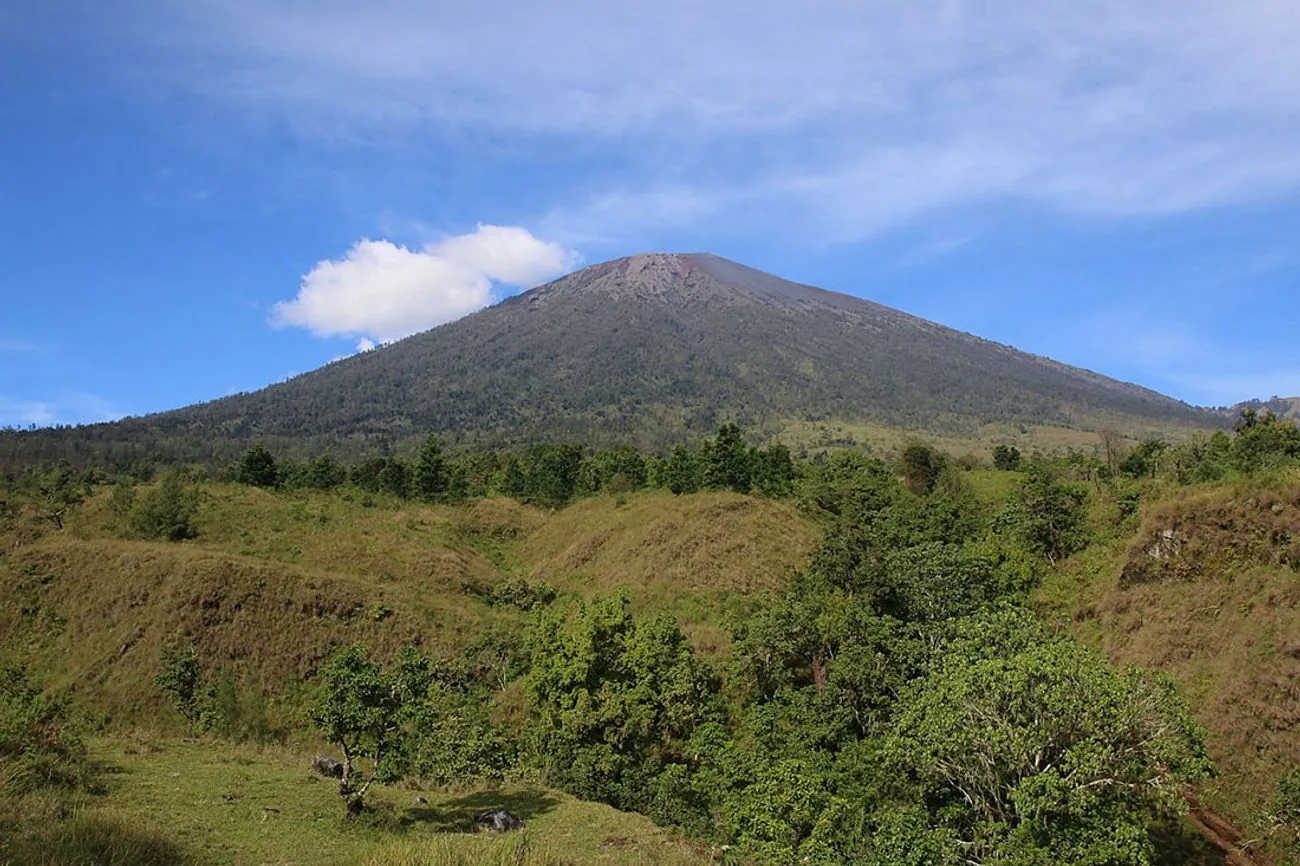 In Indonesia, search efforts are underway for a Brazilian tourist who ...