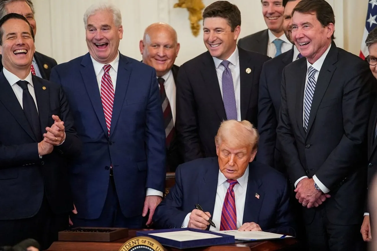 USA solidifies dominance in crypto technologies: Trump signs GENIUS Act | УНН